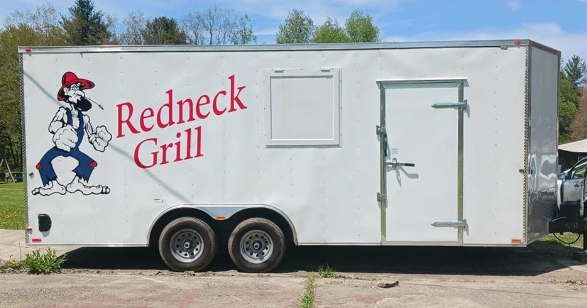 Redneck Grill Food Truck at Five & 20 | Lake Erie Wine Country